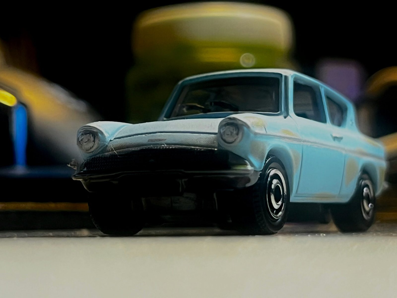Ford Anglia E04A - Ford Anglia